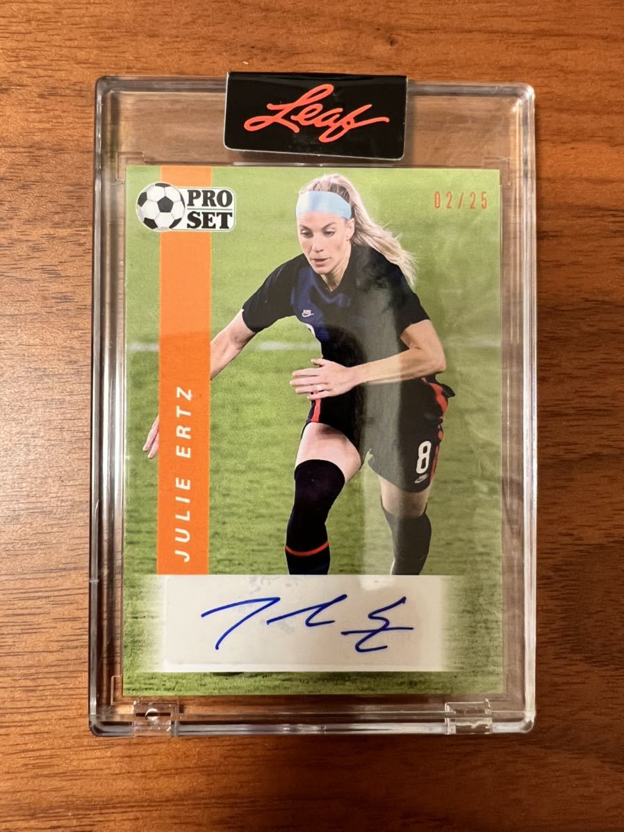 【未使用】Leaf 2022 PRO SET SOCCER サインカード JULIE ERTZ 25シリ 検索 BBM エポック PANINI ...