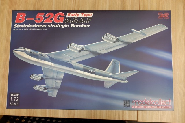 【未使用】①modelcollect モデルコレクト 1/72 B-52G ストラトフォートレス 前期型 w/B28核爆弾 ブロークン・アロー ...