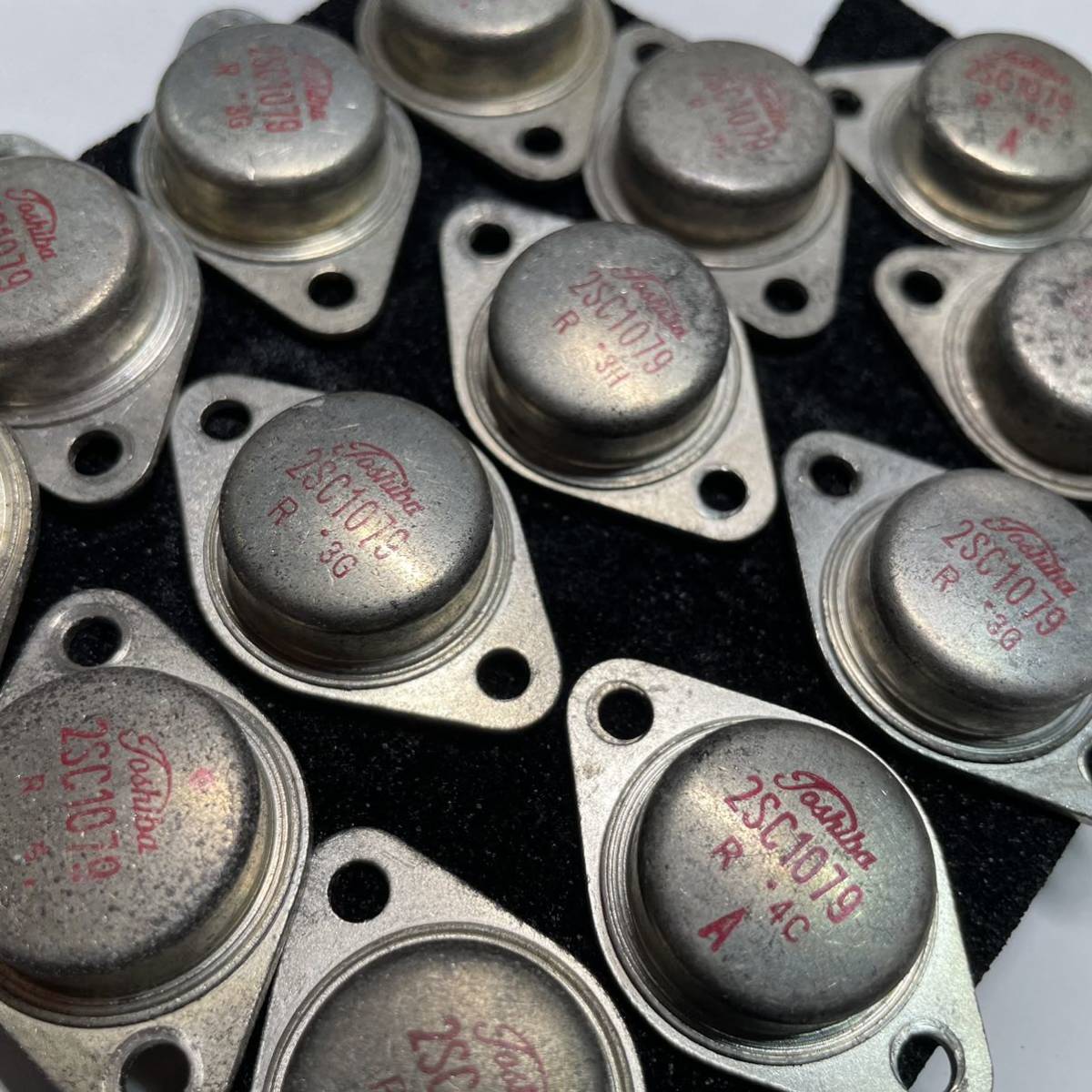 【未使用】2SC752-Y 【即決即送】東芝 高FT 高スピードトランジスタ C752 [88CpK/179811] Toshiba High ...