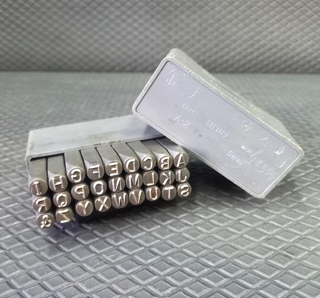 【目立った傷や汚れなし】★ 送料安520円! STEMPA 英字刻印 A～Z+& 5mm ⑤ スタンプ ポンチ 刻印 アルファベット スイス製 Marking Punch Setの落札情報詳細 ...