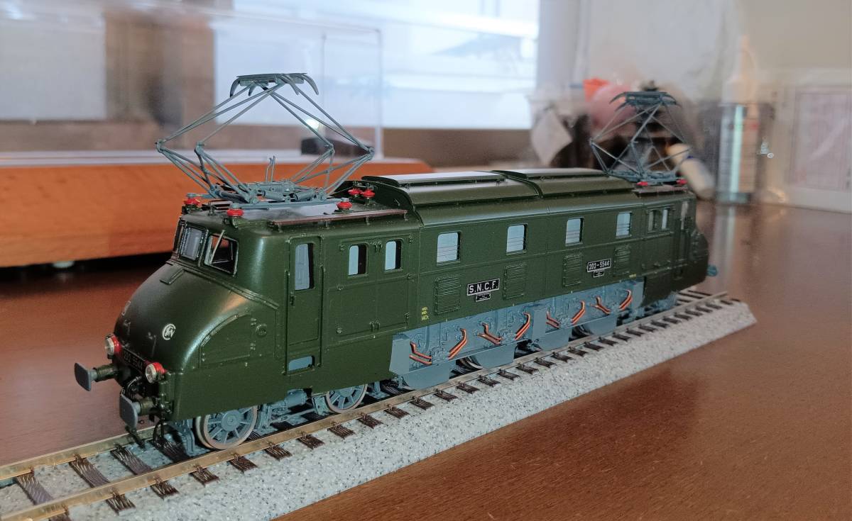 【やや傷や汚れあり】SNCF 2D2 5542 Femme Enceinte by Eisenbahn Canadaの落札情報詳細 ...