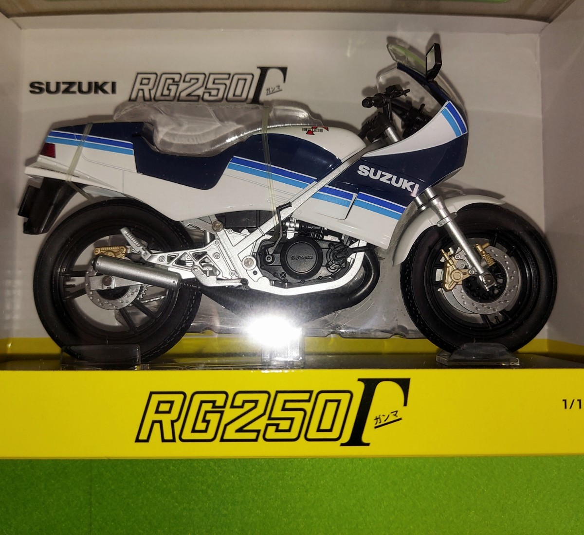 【未使用】スズキ RG250 ガンマ 1型 アオシマ 1/12 完成品 ダイキャスト モーターサイクル バイク 1983年 昭和58年 GJ21Aの落札情報詳細 - Yahoo!オークション ...
