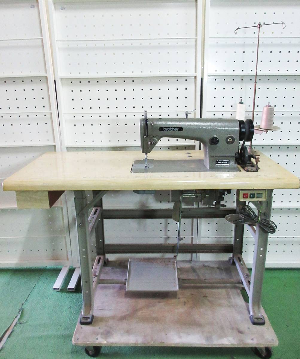 【傷や汚れあり】【工業用ミシン】brother DB2-B714-3★ブラザー ビンテージ ミシン 職業用ミシン 足踏みミシン★動作品★の落札 ...