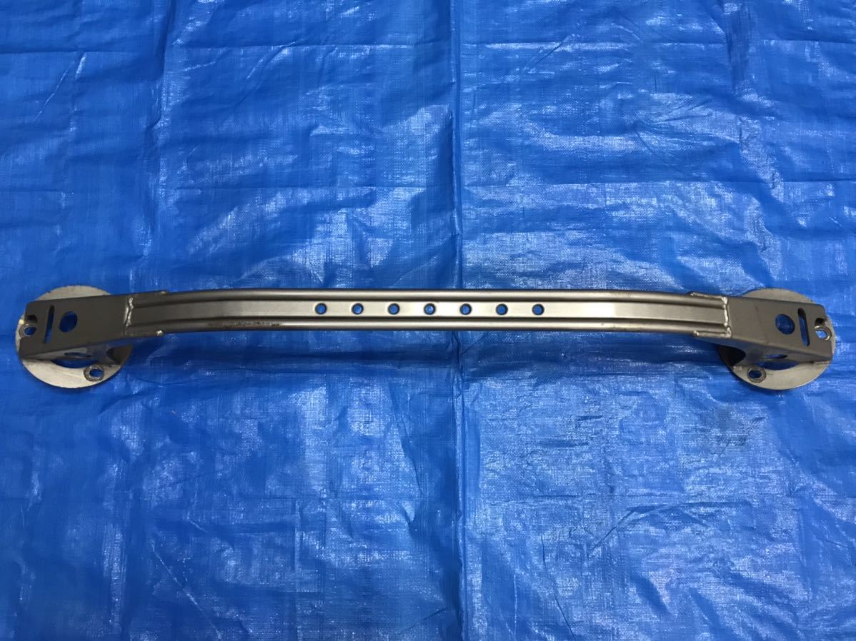 【傷や汚れあり】 Grs180 18系 クラウン Toms トムス フロント タワーバーの落札情報詳細 ヤフオク落札価格検索 オークフリー