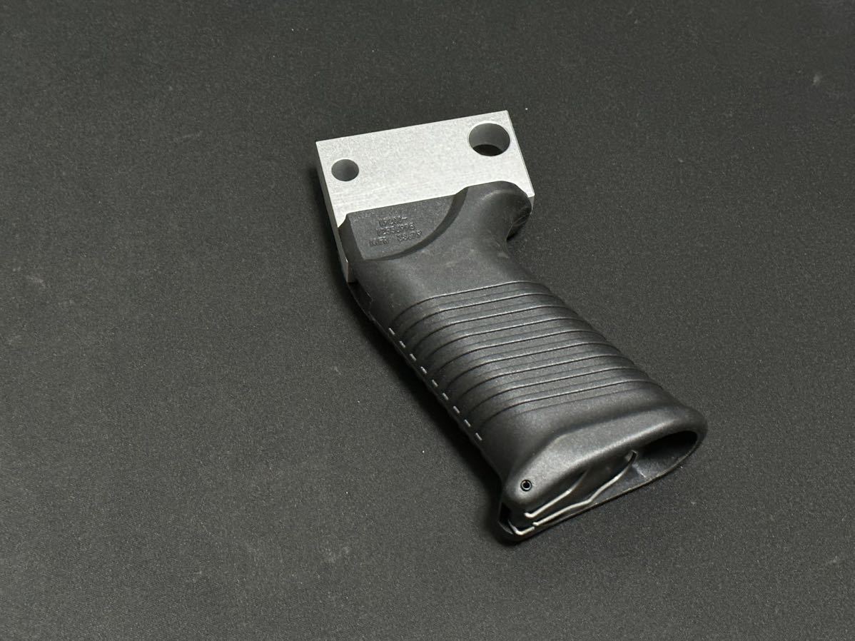 【未使用に近い】G&P Jungle Series M249 Ranger Grip/ジャングル・シリーズ M249 レンジャー・グリップ ...