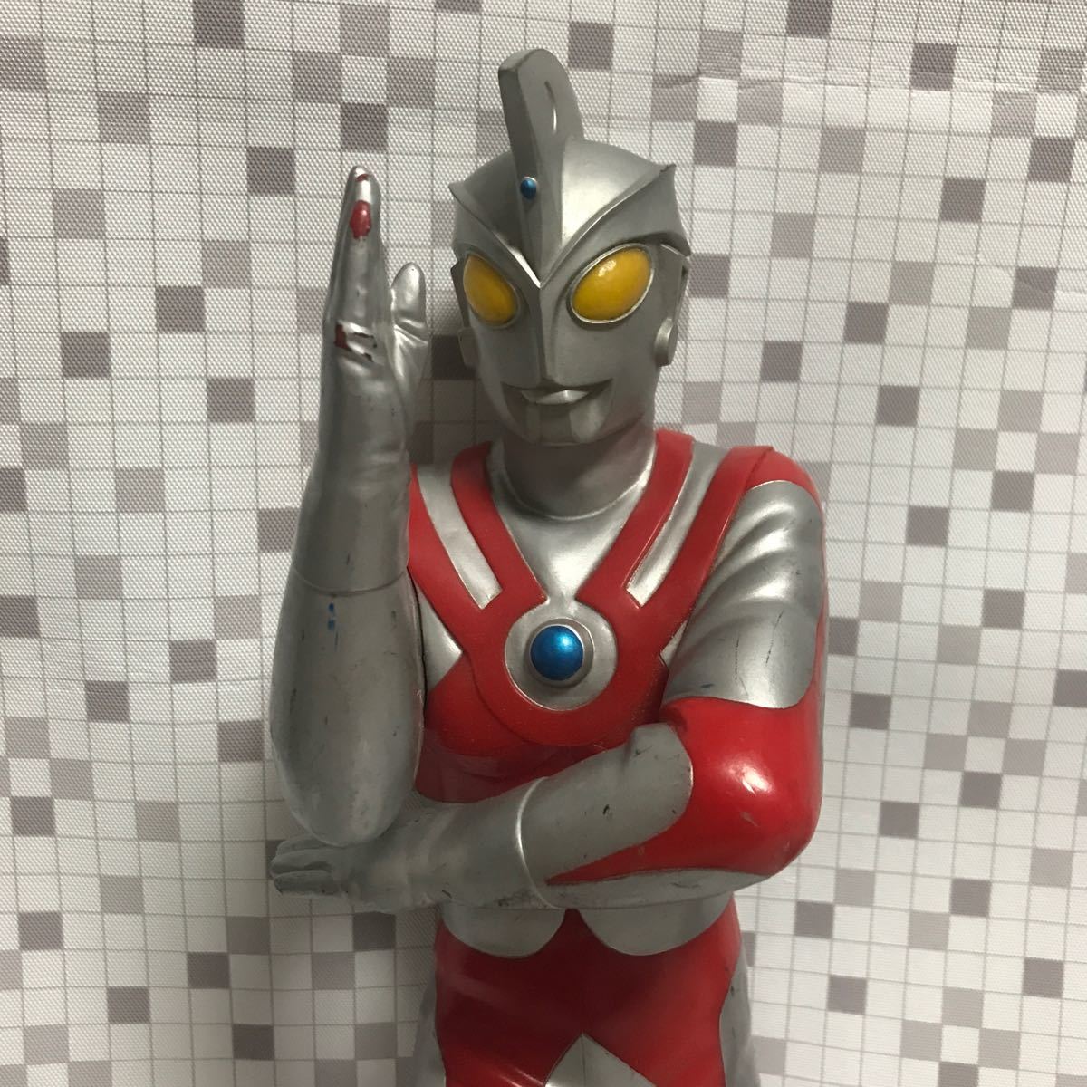 【全体的に状態が悪い】iooo ウルトラマンA ウルトラマンエース ビッグサイズソフビフィギュア 高さ約36cmの落札情報詳細 - ヤフオク ...