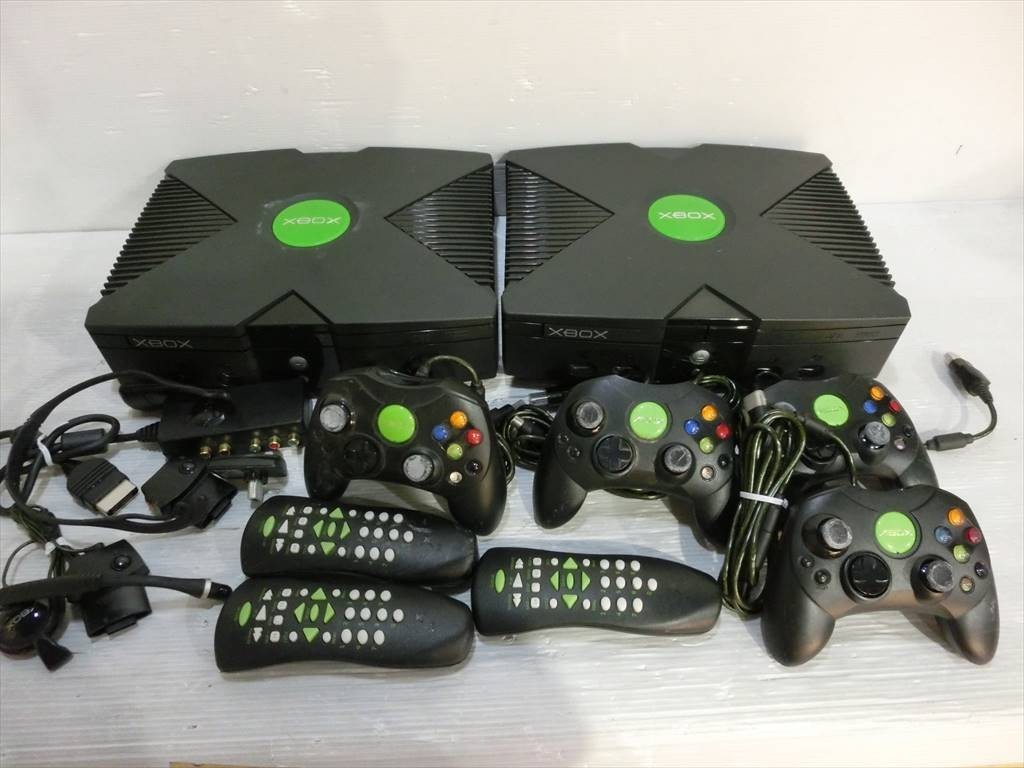 【全体的に状態が悪い】T【O2-88】【140サイズ】XBOX 本体 2台セット/リモコン・コントローラ付/ゲーム機/ジャンク扱い/※傷・汚れ ...