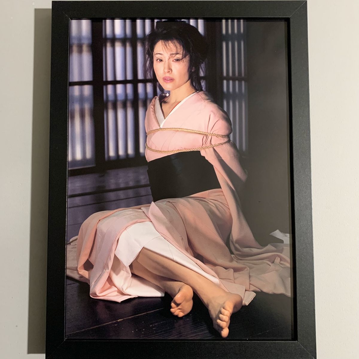 【目立った傷や汚れなし】 松坂慶子 緊縛ショット/A4額装品/1984年(昭和59)/写真集/貴重グラビア/着物/女優/美女/美人/セクシー A568の落札情報詳細 - Yahoo ...