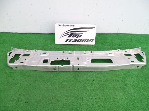 【やや傷や汚れあり】L2689vc ベンツ純正 Cクラス W206/S206 ラジエーター コアサポート アッパー A2066201400 ...