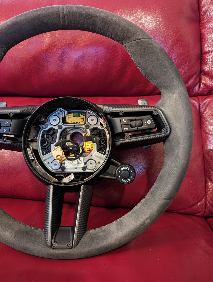 【目立った傷や汚れなし】【最終値下！】PORSCHE 911/992 純正アルカンターラステアリング ポルシェカレラCarrera GTS ...