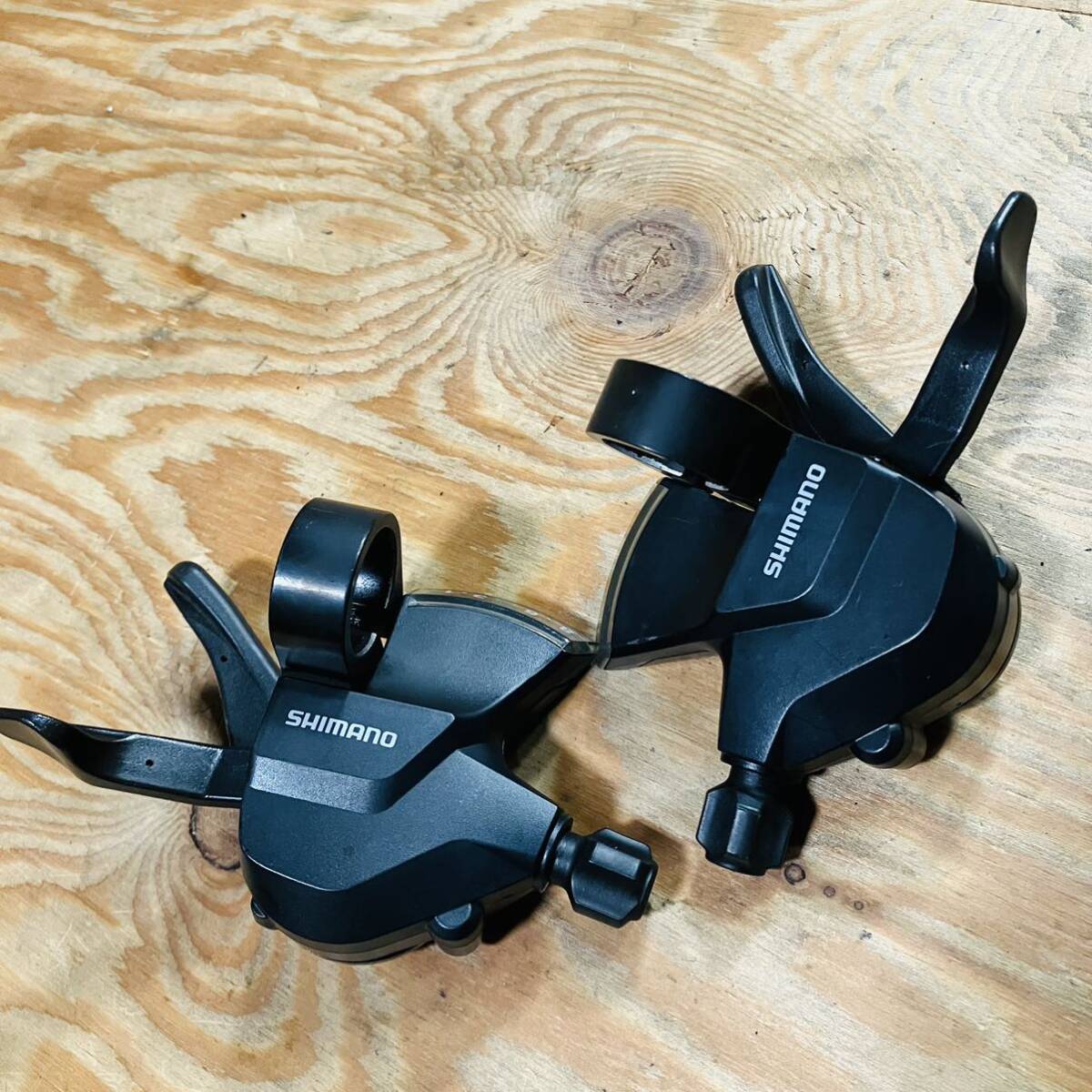 【やや傷や汚れあり】 SHIMANO SL-M315 シフトレバー 前後左右セット 3×8速の落札情報詳細 - ヤフオク落札価格検索 オークフリー