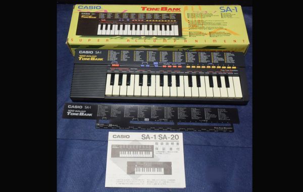 【中古】★★★CASIO SA-1 動作確認済 音色シート、説明書、箱付きカシオ 100SOUND Tone Bank KEYBOARDの落札 ...