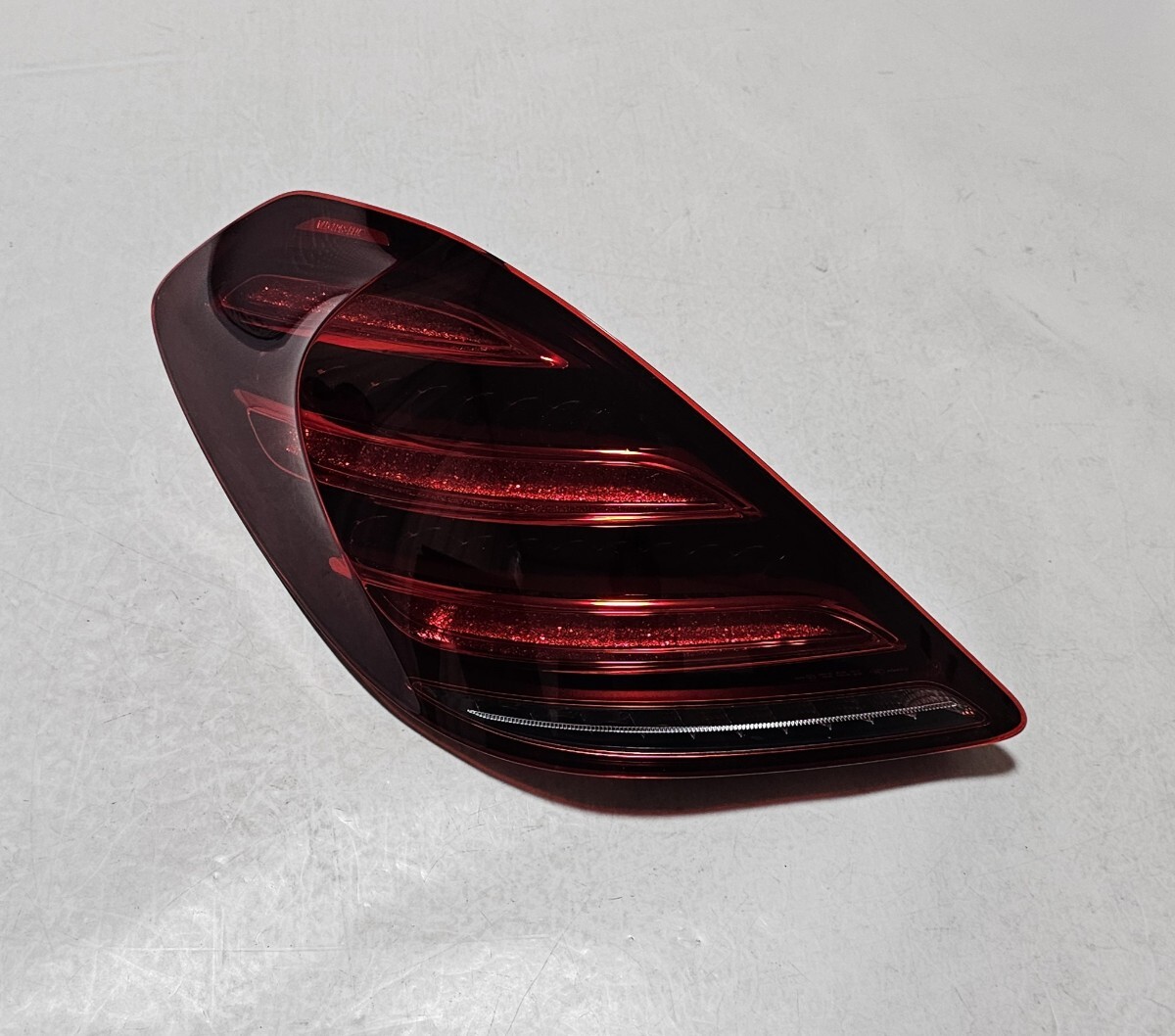 【目立った傷や汚れなし】ベンツ Sクラス・W222 純正 後期 テールランプ/テールライト ASSY 左 LED 美品 低走 2018年車 ...