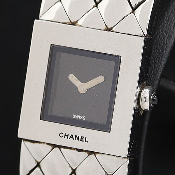 【やや傷や汚れあり】1円 稼働 良品 シャネル マトラッセ F.N.73765 黒文字盤 QZ スクエア メンズ腕時計 OSW 0026400 ...