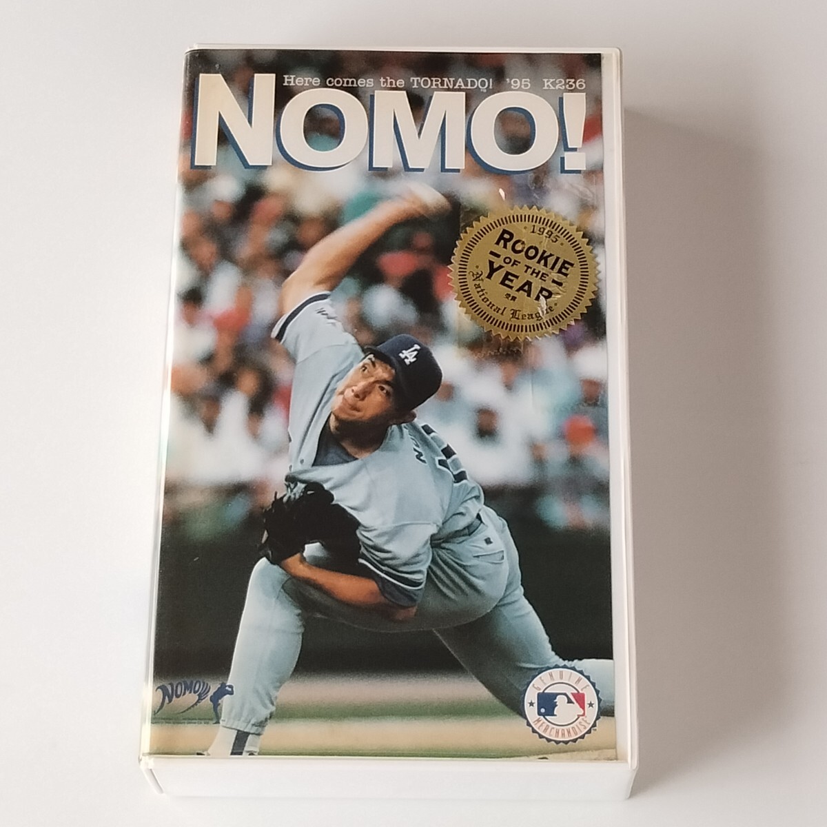 【傷や汚れあり】【VHS/ビデオ】野茂英雄/NOMO!～HERE COMES THE TORNADO! ヒア・カムズ・ザ・トルネード!'95 K236(SRVW1806)奪三振/メジャー/大 ...
