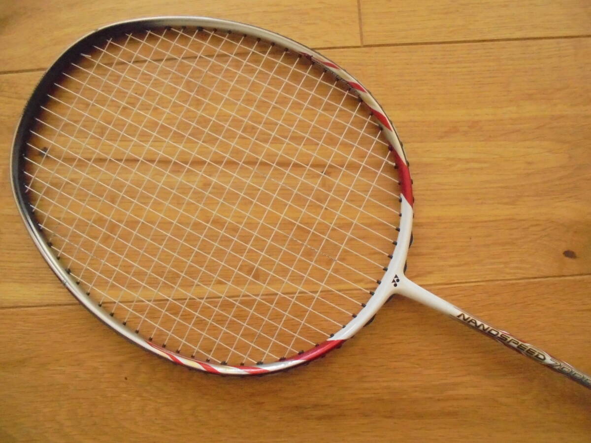 【傷や汚れあり】送料無料 日本製 ヨネックス YONEX バドミントン ラケット ナノスピード NANOSPEED 7000 パールホワイト ...
