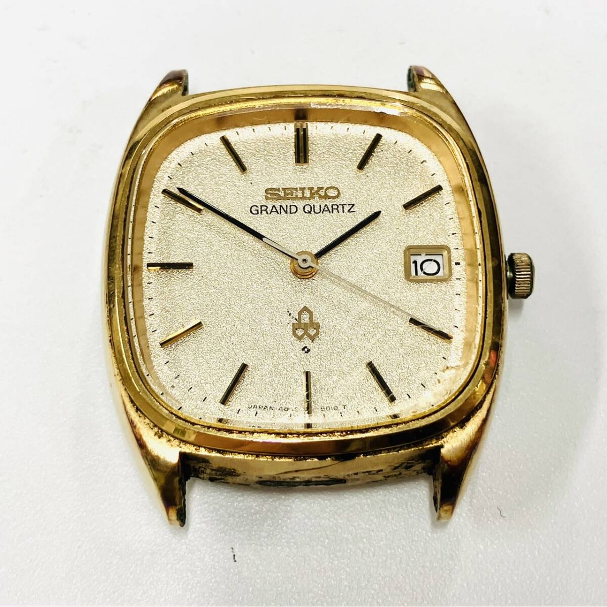 【傷や汚れあり】B052-Z13-477 ★ SEIKO セイコー GRAND QUARTZ グランドクオーツ 4842-5011 メンズ 腕時計 デイト スクエアフェイス ゴールド 時計の ...