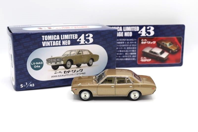 【目立った傷や汚れなし】【LV-N43 04a】TOMICA LIMITED VINTAGE NEO43 トミカリミテッド ニッサン セドリック 2000カスタムデラックス 1973年式 車 ...