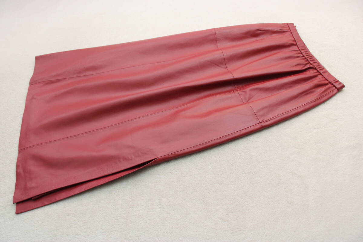 【未使用】12-178 新品タグ付 高級羊革レザースカート ダークレッド サイズ17 定価￥62,800＋税の落札情報詳細 - Yahoo ...