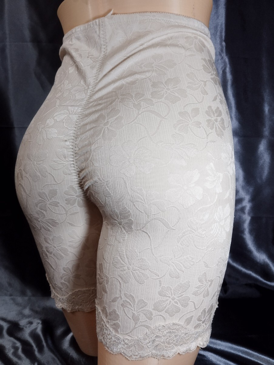 【目立った傷や汚れなし】（厚）ルシアン ガードル 82サイズ 状態良好【B134】の落札情報詳細 - Yahoo!オークション落札価格検索 オークフリー