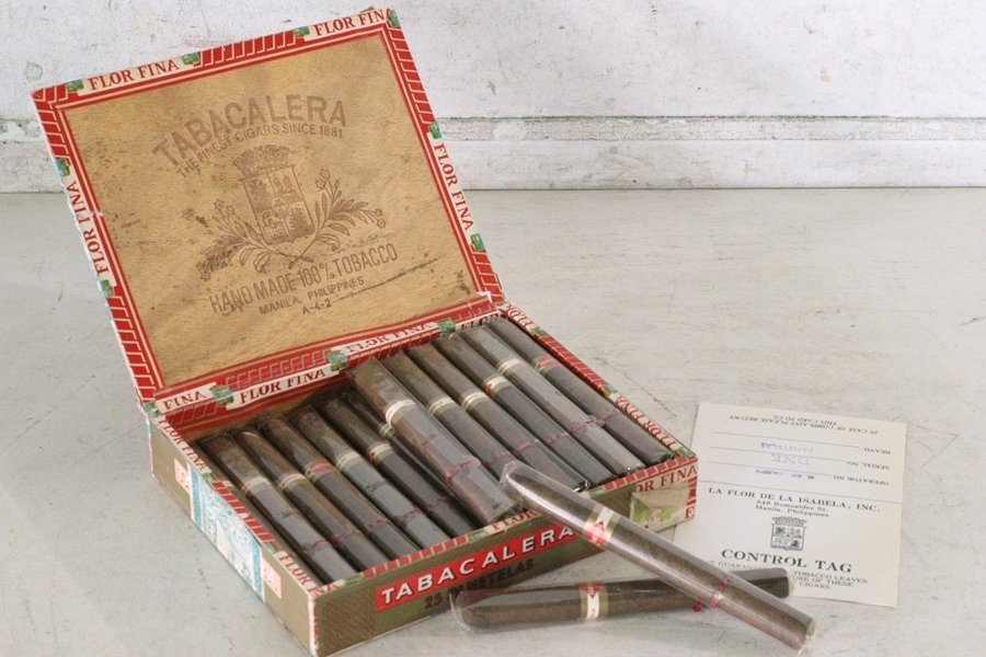 【目立った傷や汚れなし】TB526タバカレラ TABACALERA 葉巻 手巻き 20本 ケース付/ハンドメイド/シガーケース/煙草/シガー/フィリピン/マニラ/古道具タグボートの落札情報詳細 ...