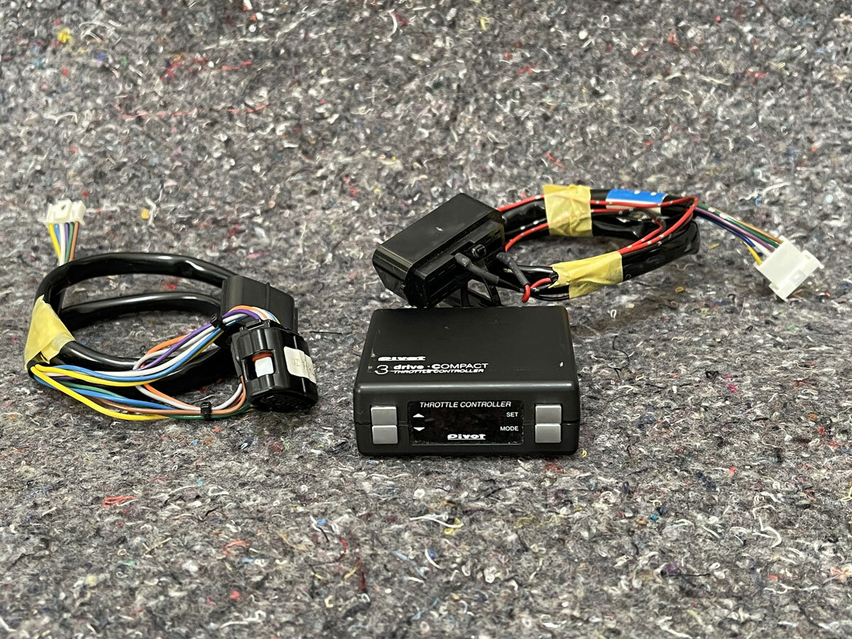 【やや傷や汚れあり】★保証付★ PIVOT ピボット 3-drive COMPACT YA5 エクシーガ にて使用 スロットルコントローラー スロコン TH-2A ハーネス付の落札情報詳細 ...