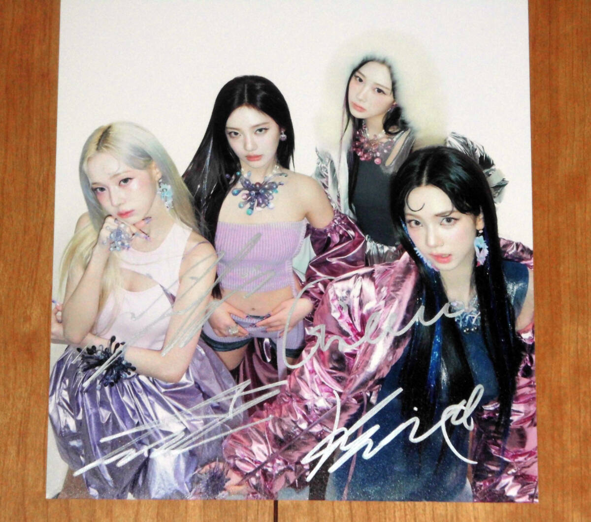 【目立った傷や汚れなし】aespa 大型スチール写真(A4サイズ) 直筆サインの落札情報詳細 - Yahoo!オークション落札価格検索 オークフリー