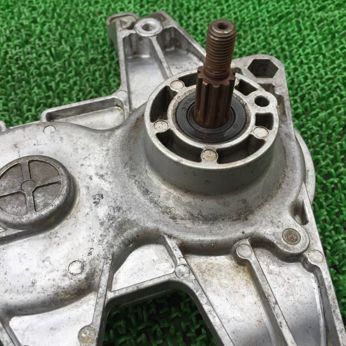 【傷や汚れあり】オーレック ギヤフレーム SP850A ロータリー EC08D スパイダーモアー 共立 あぜ草刈機 ロビン AZ850A AGRIP OREC KIORITZの落札情報詳細 ...