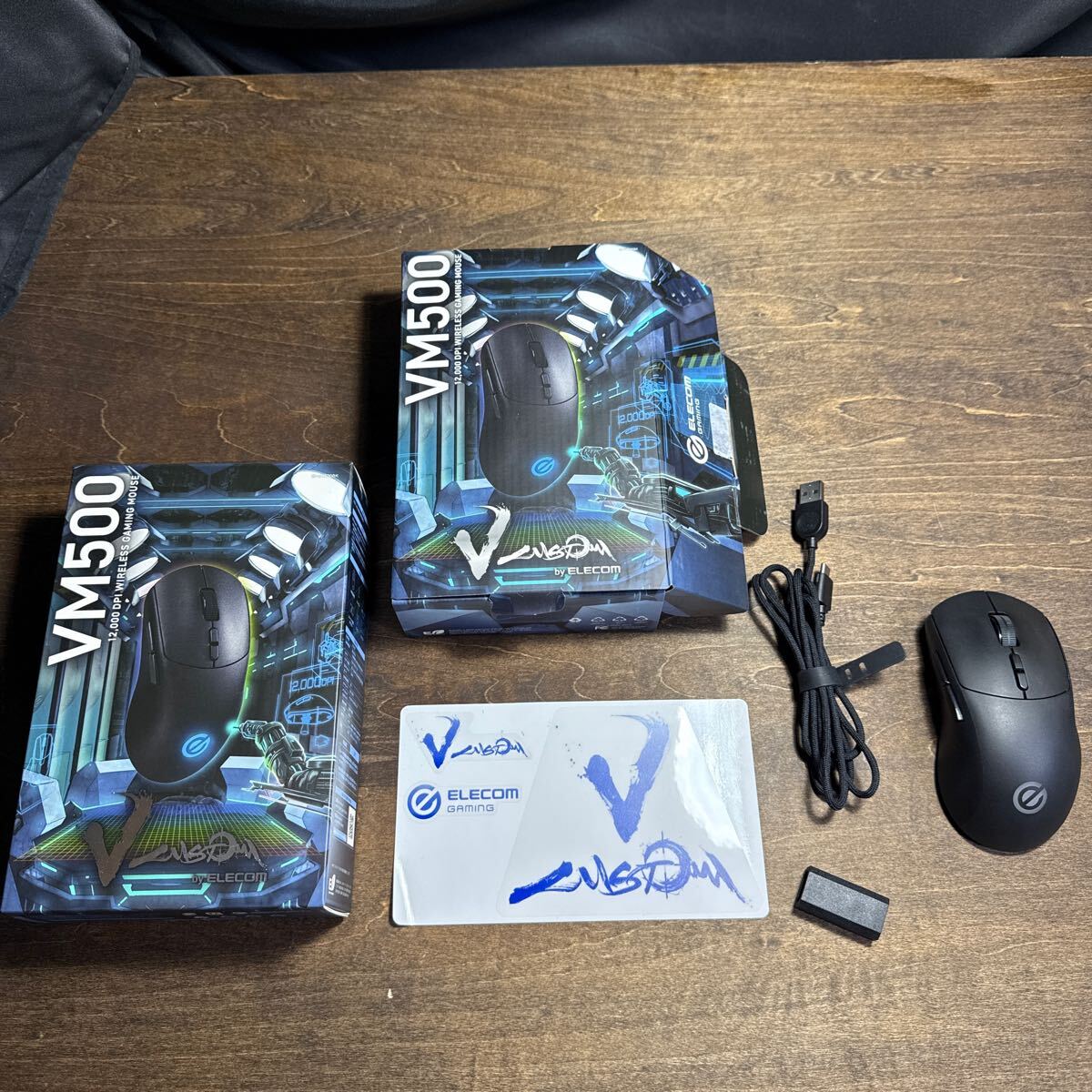 【目立った傷や汚れなし】ELECOM エレコム ゲーミングマウス ワイヤレス V custom VM500 充電式 8ボタン DPI12000 300IPS 35G 75g M-VM500BK ...