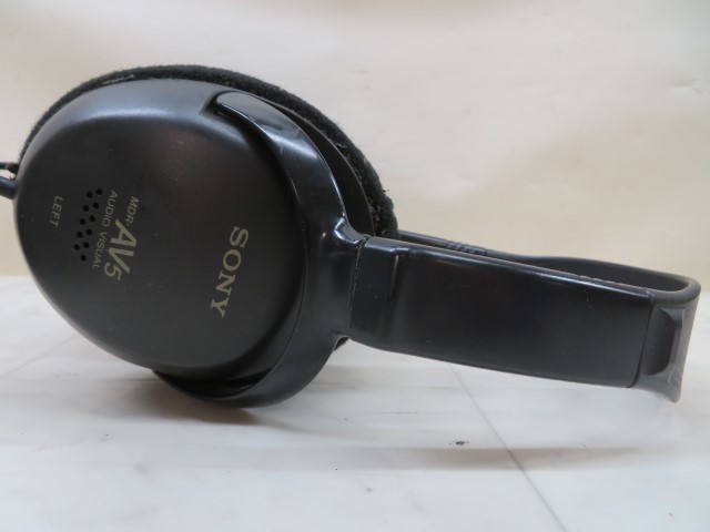 ★SONY MDR-AV5 ヘッドホン 密閉ダイナミック型 ソニー ヘッドフォン 変換プラグ付き 動作品 17298★！！の落札情報詳細 ...