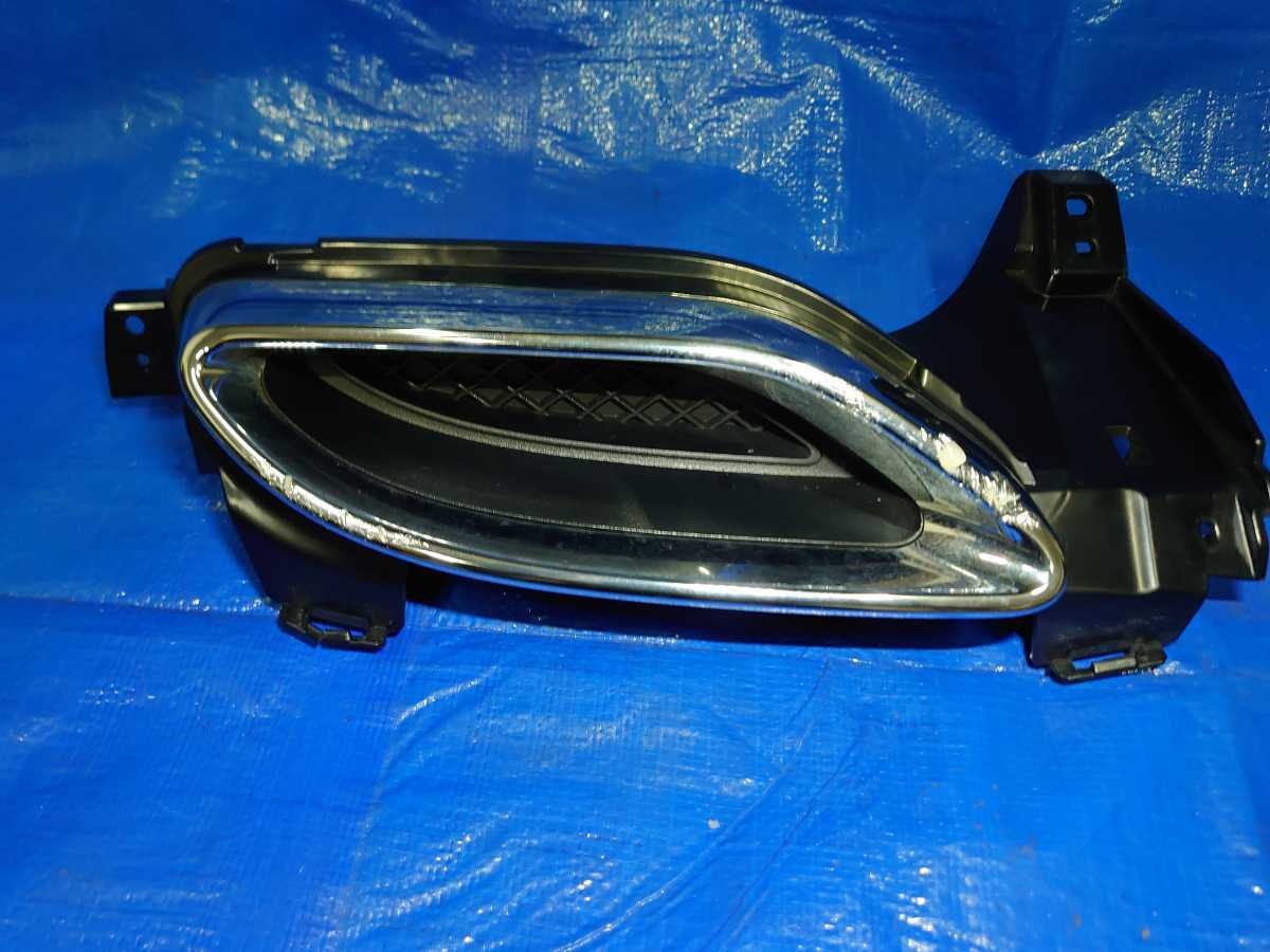 メルセデス・ベンツ Eクラス W213 純正 ダミーダクト マフラーカバー A2138855101 A2138855201の落札情報詳細 ...