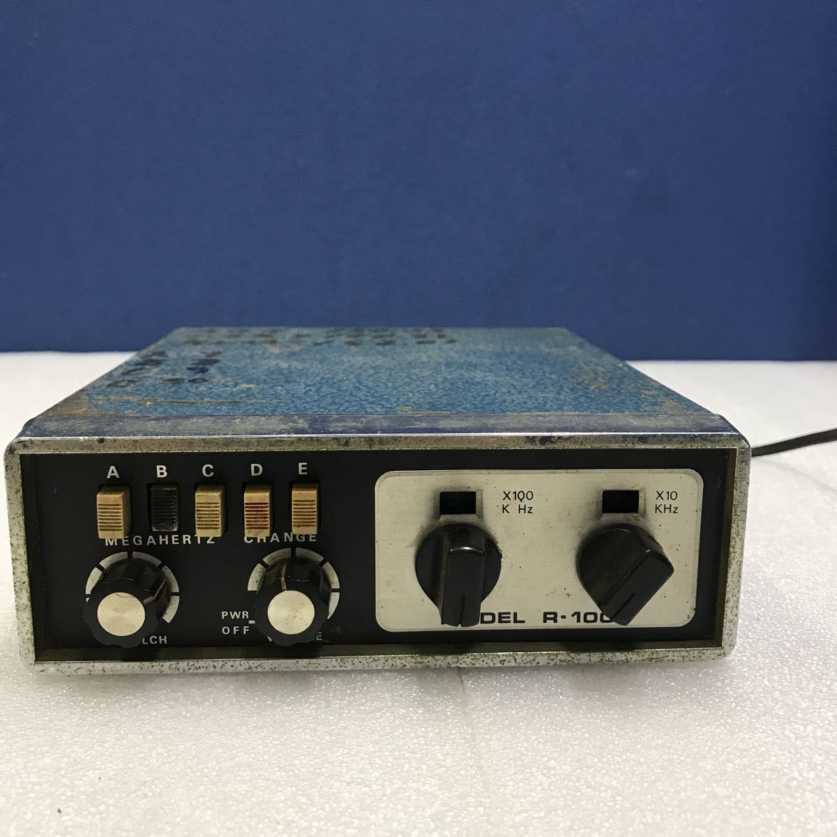 TK0735 COMNI R-1004J VHF FM Receiver FMレシーバー コムニ 受信機 通電のみ確認 現状品 1126の落札 ...