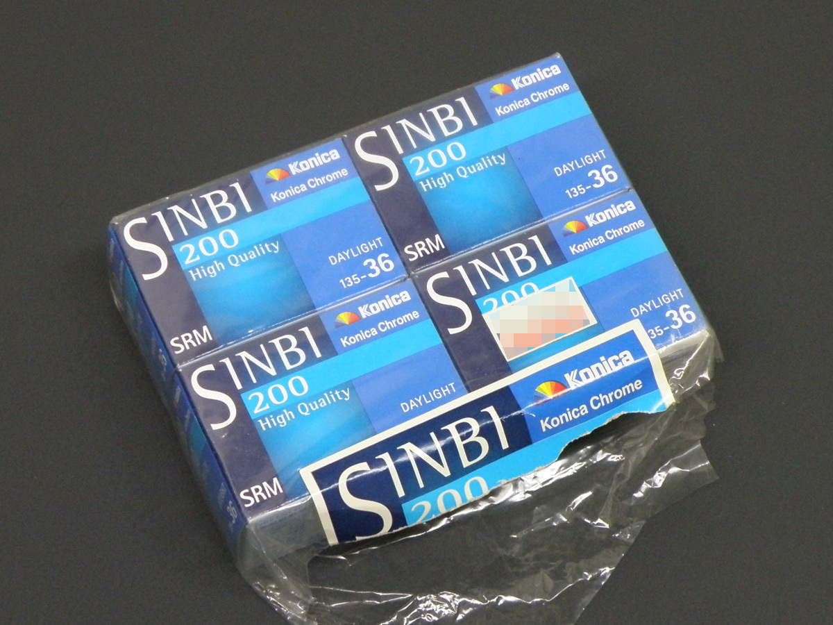 【新品】Konica Chrome SINBI 200 SRM 135-36 4本組 ※コニカ クローム カラー リバーサル ポジ フィルム ...