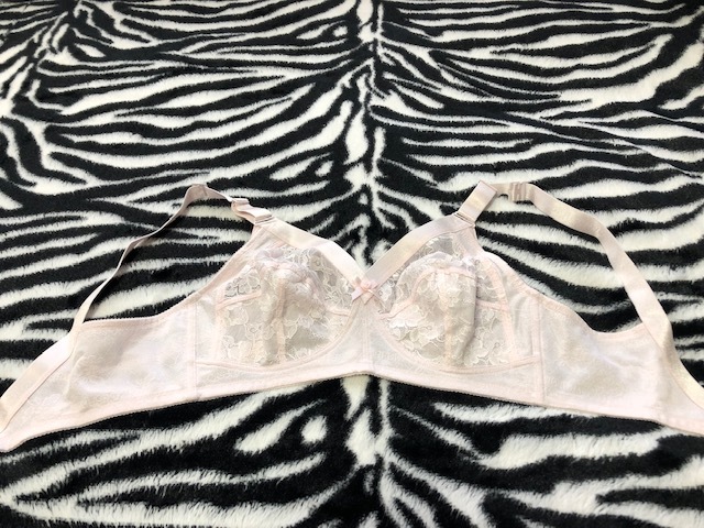 【未使用】シャルレ★ ロングセラーブラジャー★ E75 ピンク★ FA023 新品★ 高級下着★ 激安★ の落札情報詳細| ヤフオク落札価格情報 オークフリー