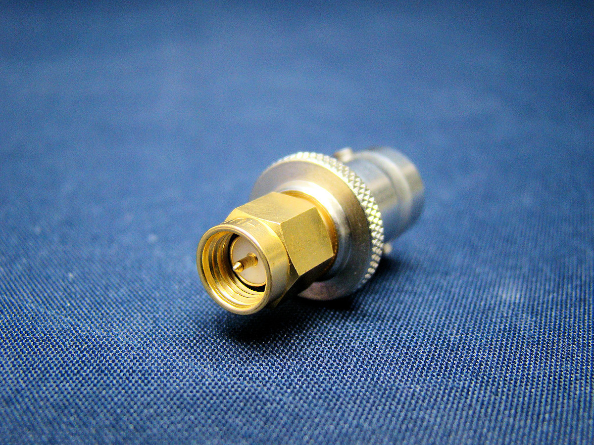 【目立った傷や汚れなし （詳細）】Huber+Suhner 同軸変換アダプタ BNC SMA プラグ ジャック 33_BNC-SMA-50-1 4GHz 50Ω 中古の落札情報詳細 ...