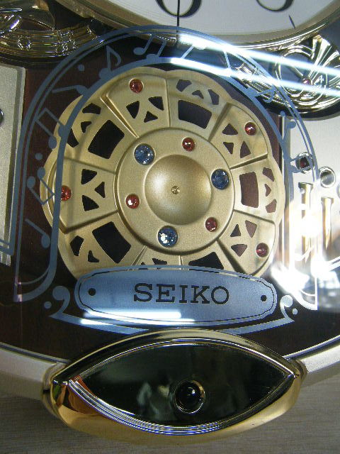 【目立った傷や汚れなし】3せ1 SEIKO セイコー RE577B クロック 掛け時計 電波 アナログ からくり 6曲 メロディ 回転飾り ...