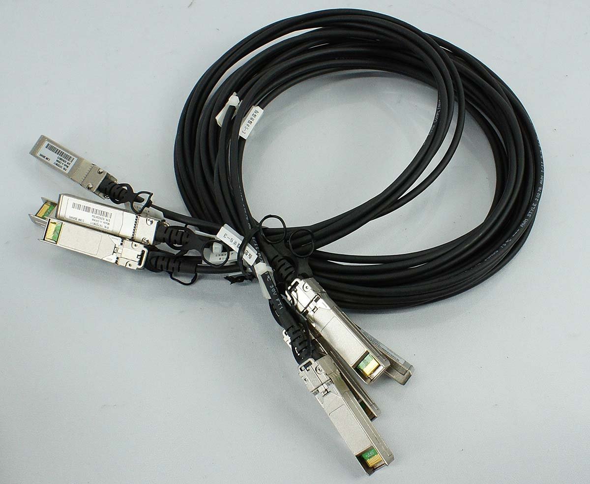 【やや傷や汚れあり】4本セット SFF-8431 SFP 30AWG 3.0m 747529611 Cable ケーブル ネットワーク PC ...