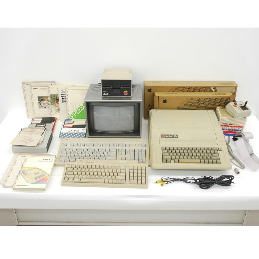 【全体的に状態が悪い】1円【ジャンク】Apple アップル/Apple 2e FDドライブ モニター キーボード等 付属品多数/A2S2064 ...
