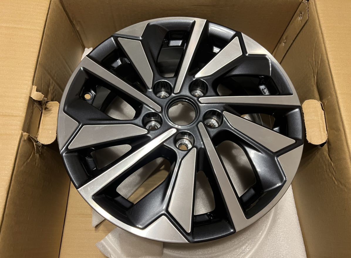 【未使用】新品 日産 後期 セレナ C27 e-Power ハイウェイスター 純正アルミホイール バルブ付き 16インチ 純正 C27 C26 オプションホイール の落札情報詳細| ヤフオク ...