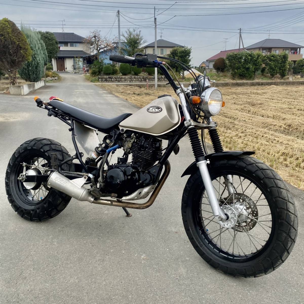 【やや傷や汚れあり】ヤマハ TW200 DG07J 始動 書類付 現状車 検)CB FZR NS TZ FW TW GX GB TW エストレ ...