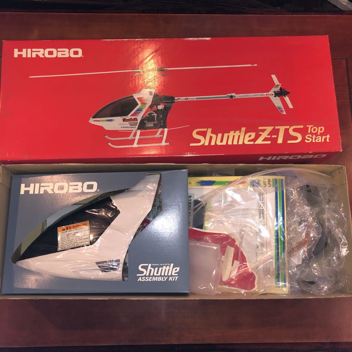 【傷や汚れあり】ヒロボー HIROBO ラジコンヘリコプター Futaba Shuttle ZX プロポ セット の落札情報詳細| ヤフオク落札価格情報 オークフリー