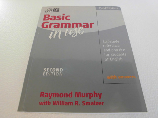 【やや傷や汚れあり】『Basic Grammar in Use with answers SECOND EDITION』 Raymond Murphy Cambridge University ...