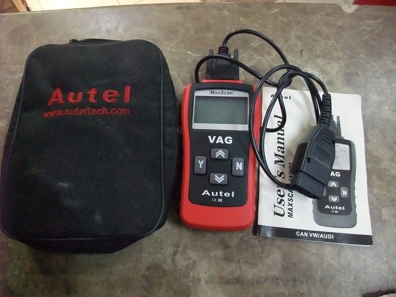 【目立った傷や汚れなし】OBDスキャナー OBD2コードリーダー MAXSCAN （VW/AUDI車対応？） AUTEL 診断機 VAG405 ...