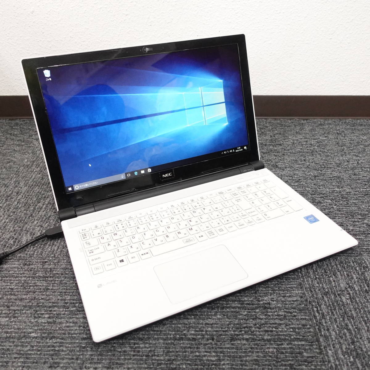 【傷や汚れあり】NEC LAVIE NS150/H PC-NS150HAW/Celeron 3865U 1.8GHz/4GB/1TB/カメラ/無線/DVD/15.6インチ/Windows10 ...