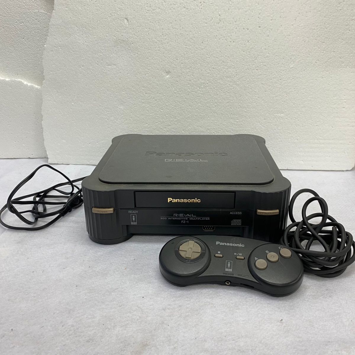 【傷や汚れあり】R410-O33-391 Panasonic パナソニック 3DO REAL FZ-1 インタラクティブ マルチプレーヤー ゲーム機 コントローラー 付き 通電OK ② の落札 ...