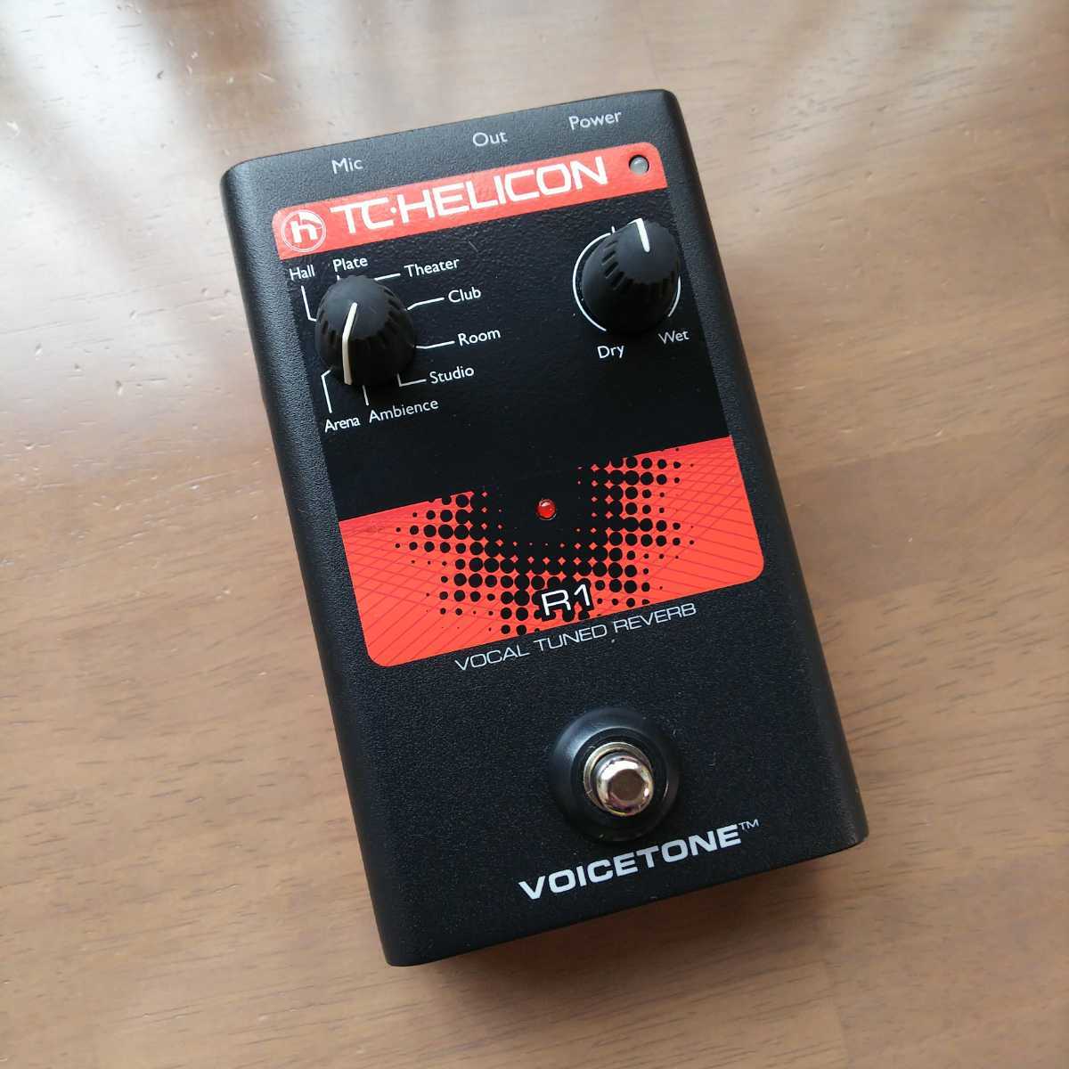 【全体的に状態が悪い】TC HELICON VOICETONE R1 エフェクター リバーブ 動作未確認 ジャンク 美品 本体のみ ティーシー ...