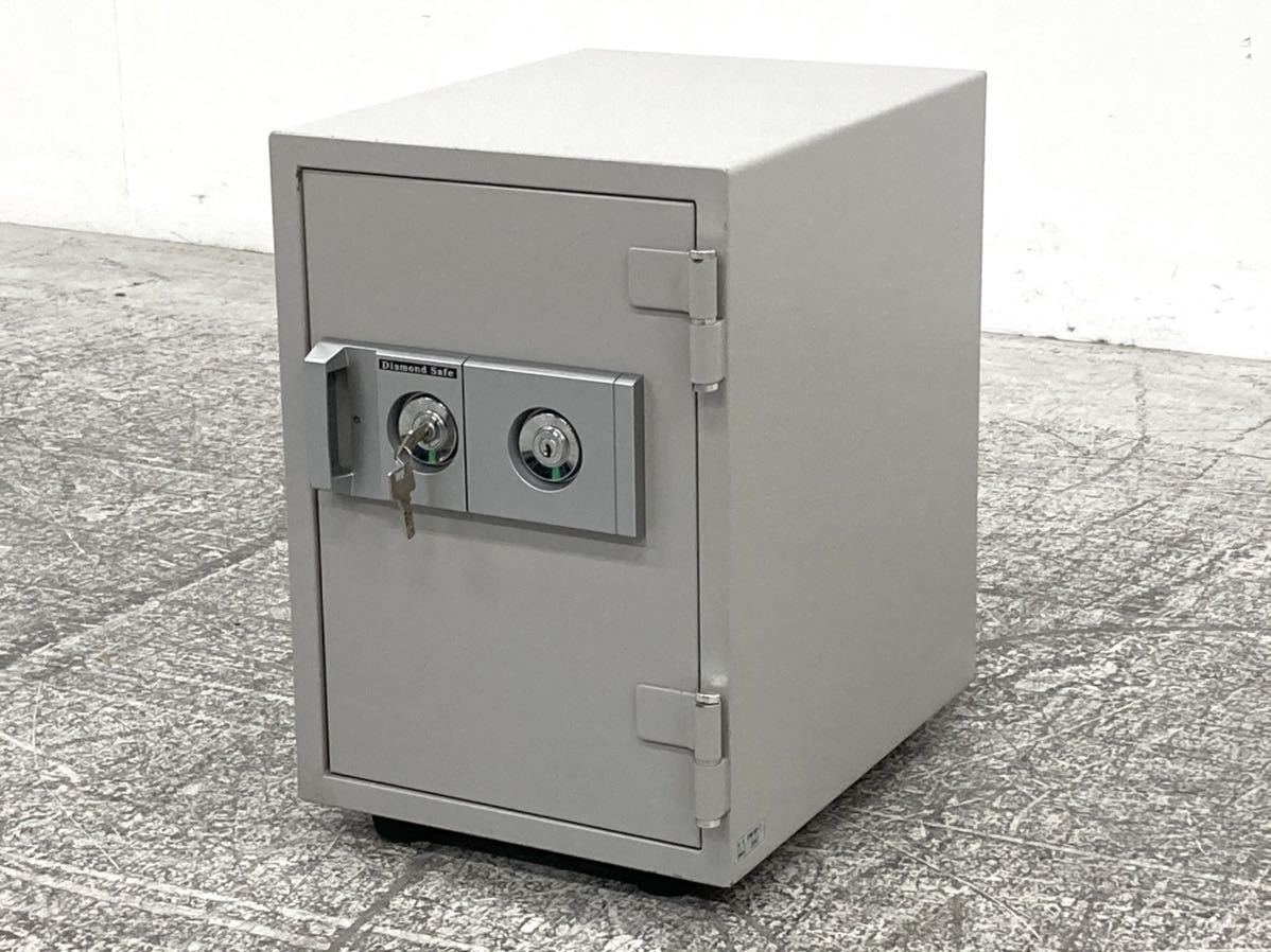 【やや傷や汚れあり】Diamond Safe DW50-7 耐火金庫 鍵式 コンパクト 保管庫 ダブルキータイプ 防犯 セキュリティ 金庫の ...