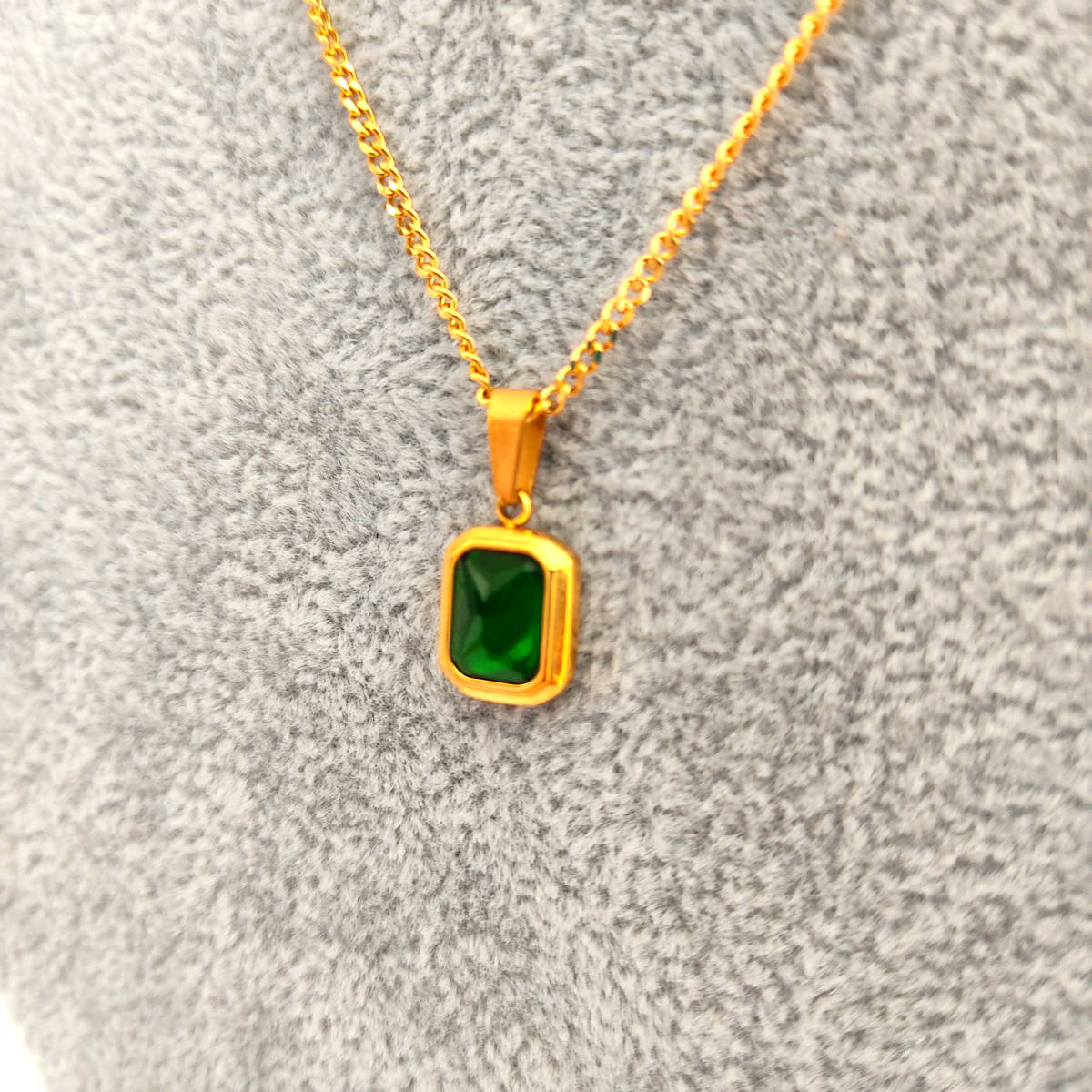 【未使用】18k gp ネックレス ゴールド チェーン レディース ネックレス エメラルド 18k 金 チェーン k18 18k 印字あり No322の落札情報詳細 - ヤフオク落札価格検索 ...