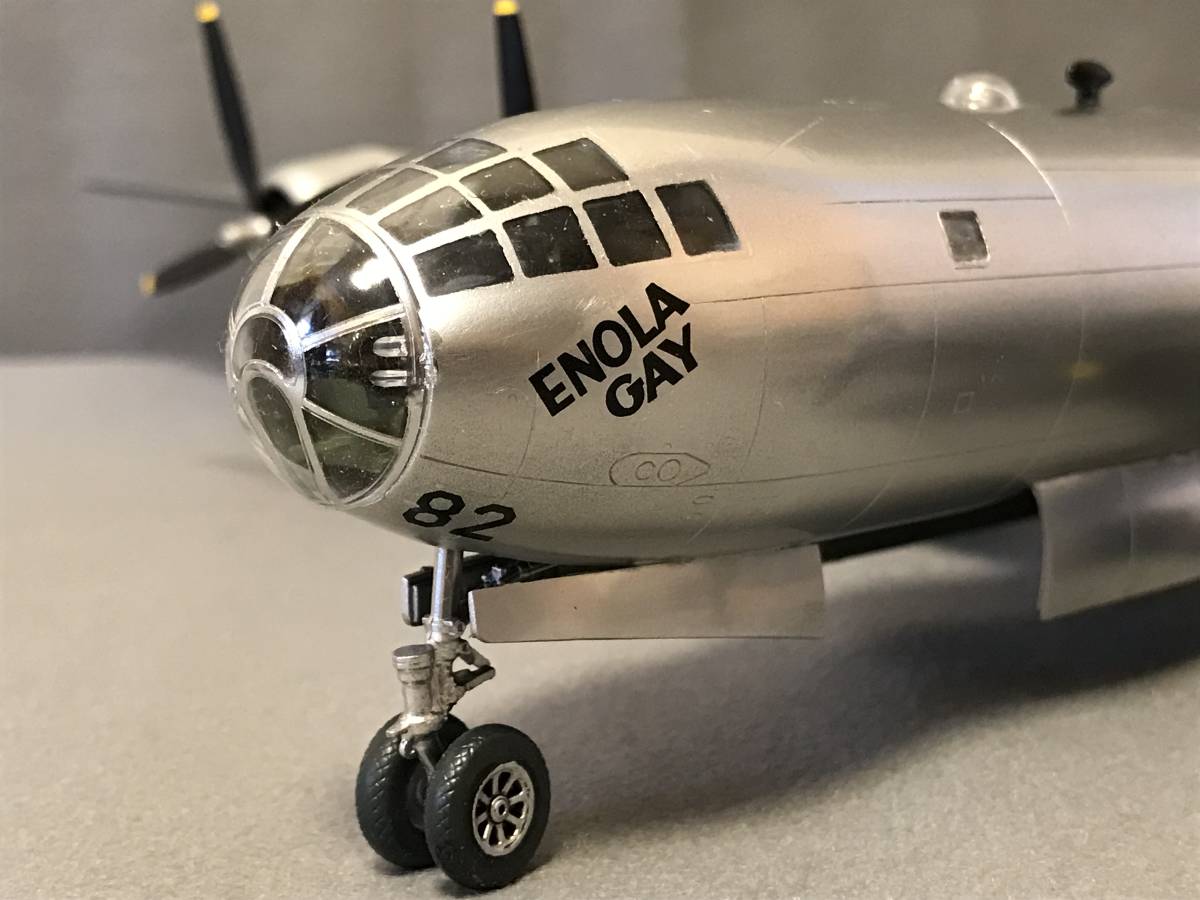 【傷や汚れあり】アカデミー1/72 B29 エノラゲイ 素人完成品 広島原爆攻撃型 送料無料 分割発送します。の落札情報詳細 - Yahoo!オークション落札価格検索 オークフリー