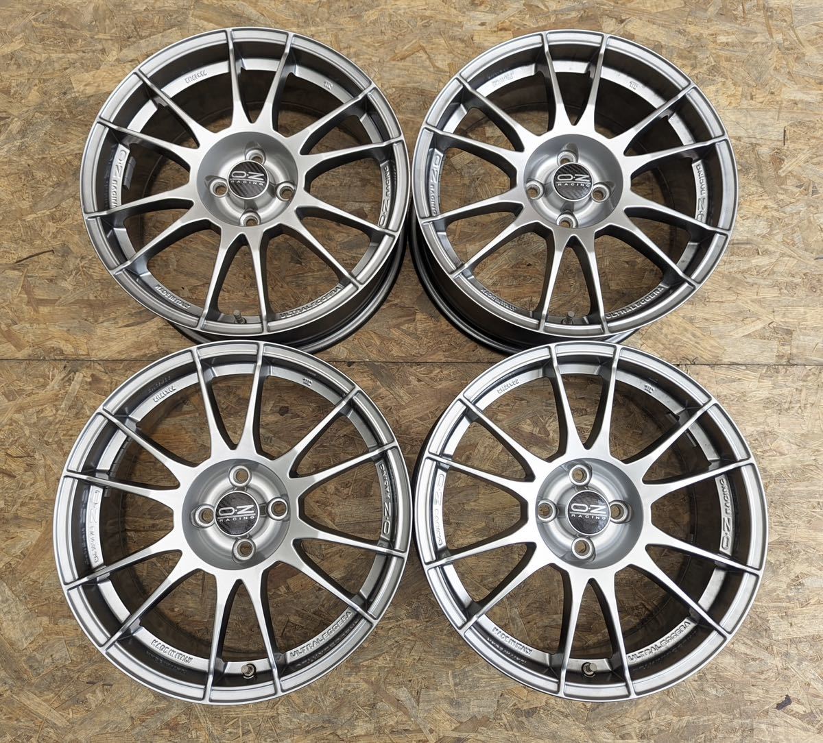 【やや傷や汚れあり】【希少！】OZ racing ウルトラレッジェーラ 17インチ 7J +37 PCD100 4穴 4H フィット ヴィッツ MR-S ロードスター ヤリスの落札情報詳細 ...
